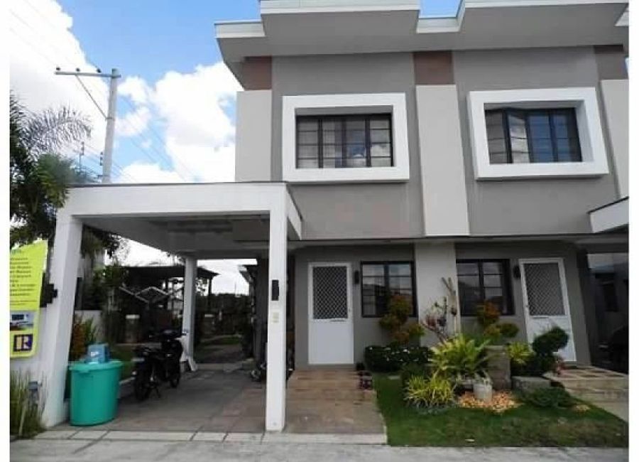HOUSE AND LOT FOR SALE w/ 3 BR NEAR TIMOG PARK ANGELES CITY | Lamudi.com.ph
