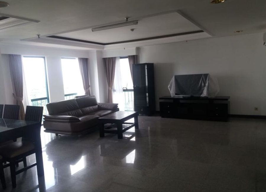 Apartemen Bukitgolf Tipe 3 BR Unit Bagus & Unfurnished APT-A3133 ...