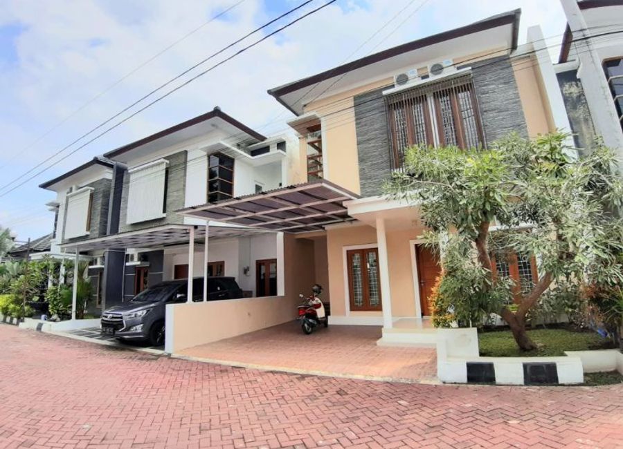 Rumah Mewah Modern dalam Perumahan dekat Terminal Jombor | Lamudi.co.id