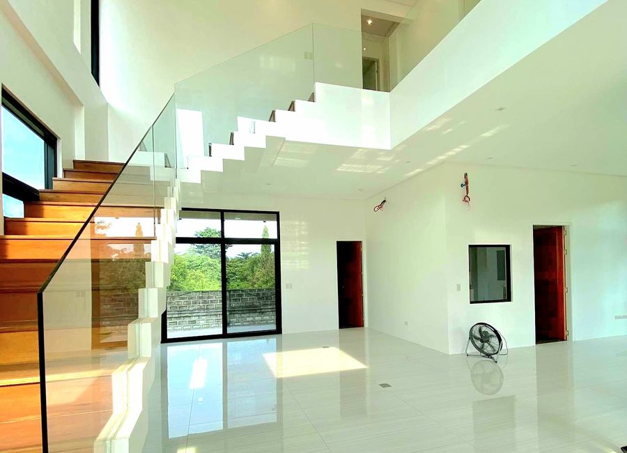 For Sale: Brand New Elegant Modern Corner House in Portofino Heights ...