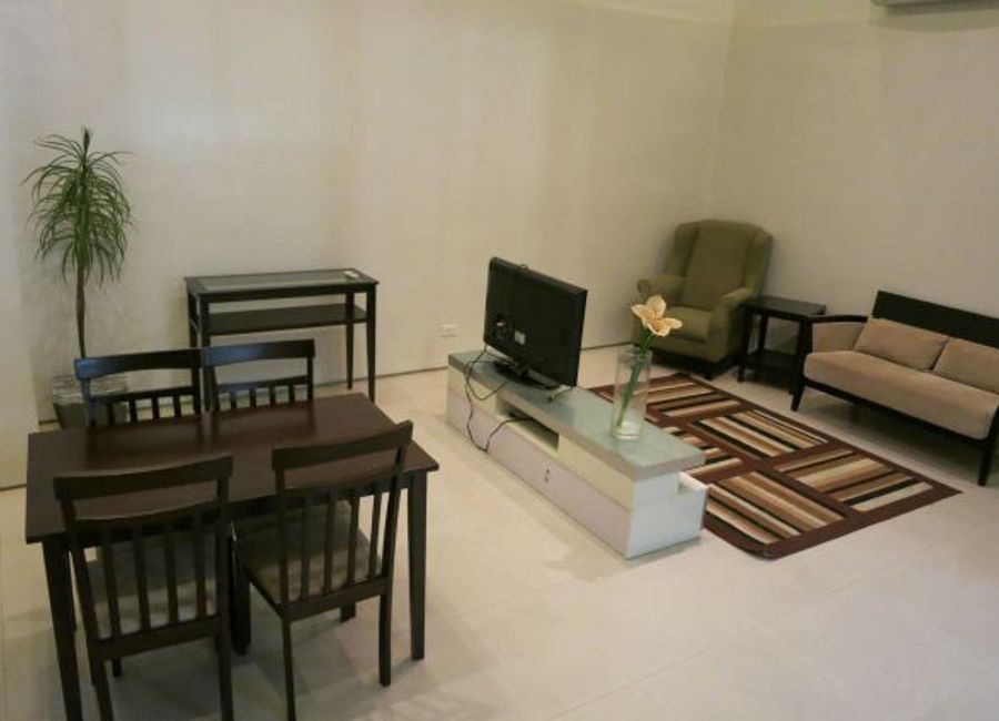 Fully Furnished Loft Type Two Bedroom Unit at Echelon Tower, Malate ...