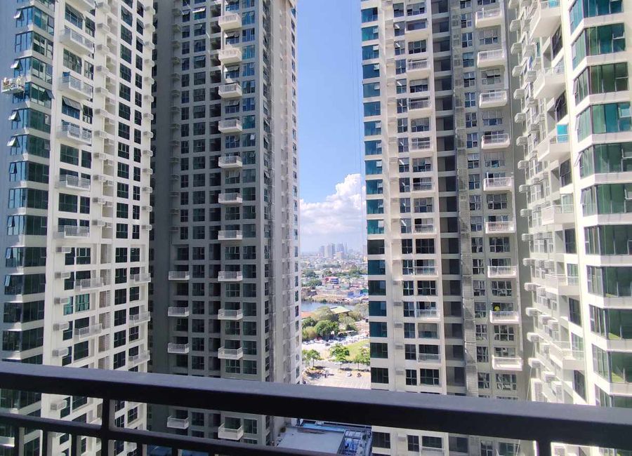 Solstice Tower Brand New 2BR, clean title in Circuit Makati for Sale ...