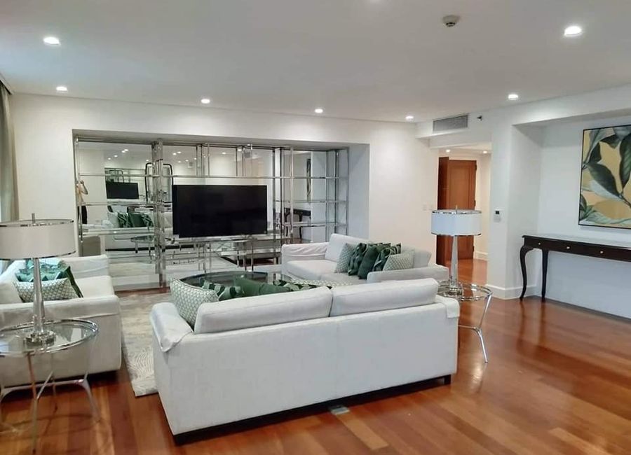 Fully Furnished 3BR Unit in One Roxas Triangle, Makati | Lamudi.com.ph