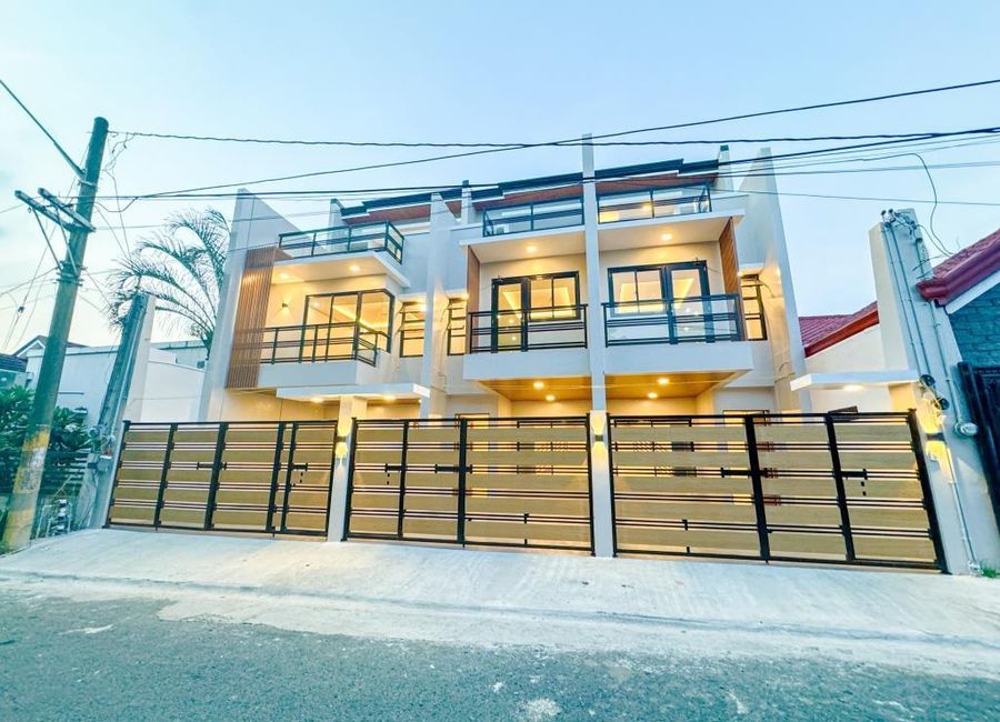 Modern 3 Storey Triplex Located in Prime Location For Sale in Moonwalk ...