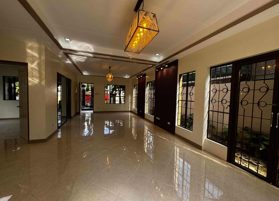 Spacious Filinvest QC Home, Freshly Done, with Private Swimming Pool ...