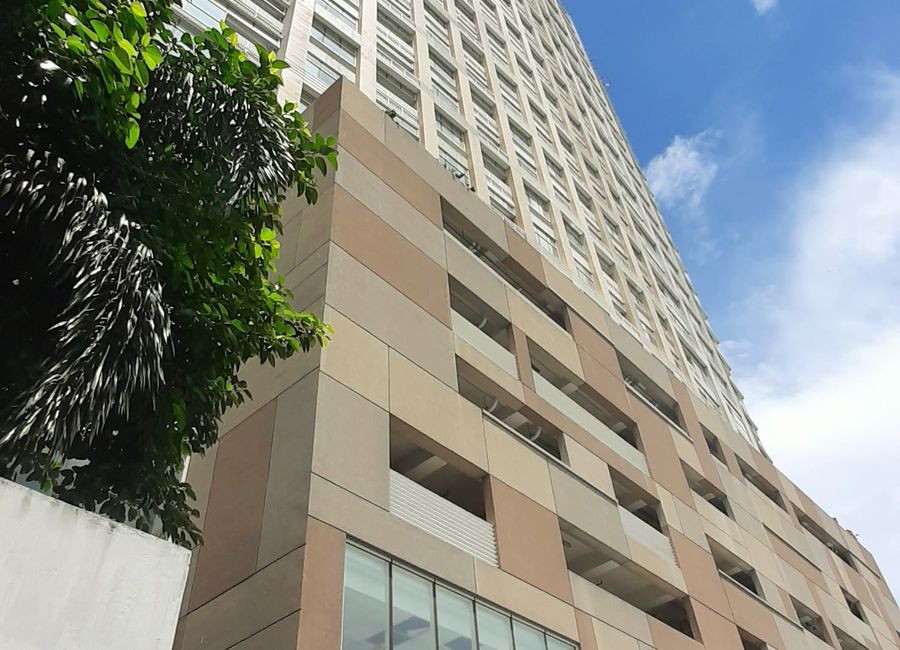 3 Bedroom For Sale in Greenhills One Wilson Square San Juan City ...