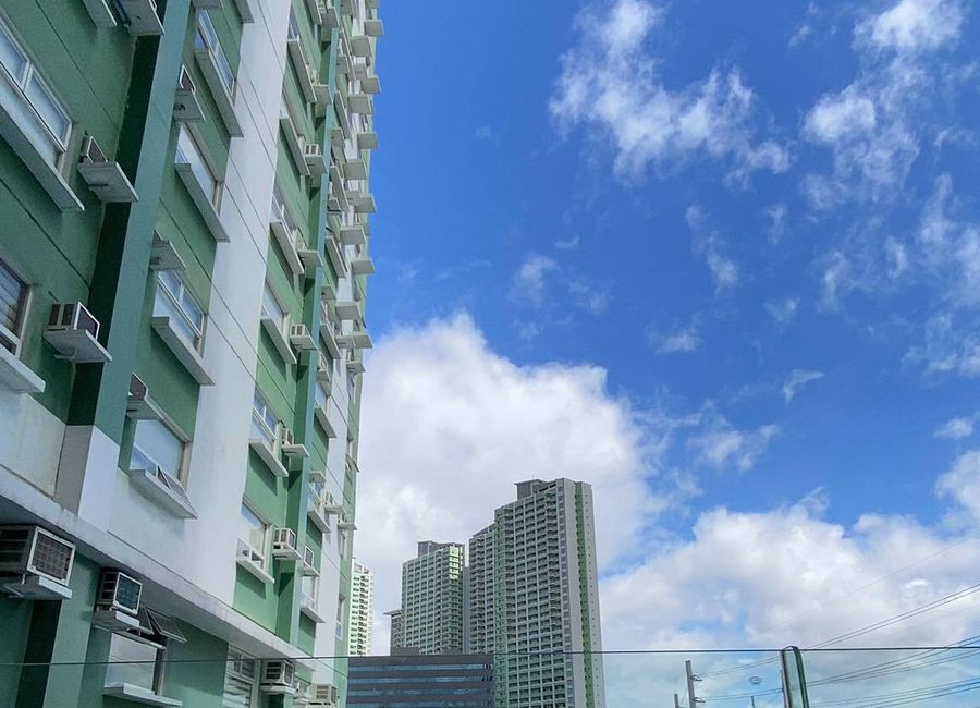 2 BR Condo Unit @ Gilmore Tower | Lamudi.com.ph