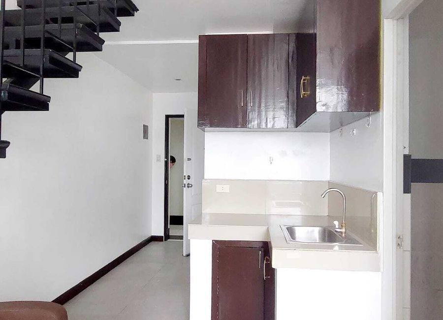 For sale!1 Bedroom Bi-Level Unit with Balcony in San Antonio Village ...
