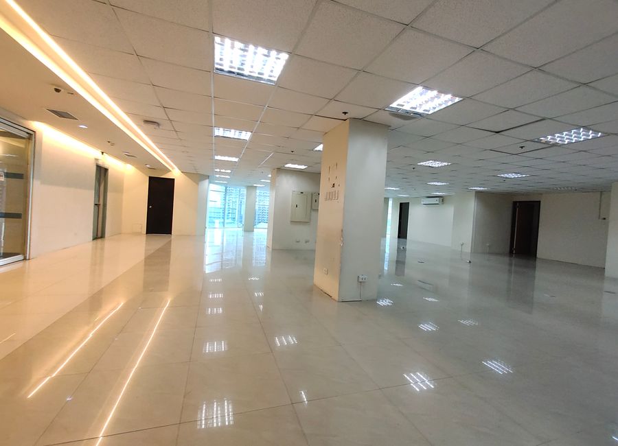 Negotiable RFO Office Space for Rent Gilmore LRT Station and Robinson ...