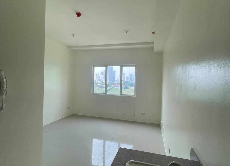 RFO CONDOMINIUM FOR SALE AT NAMAYAN MANDALUYONG | Lamudi.com.ph