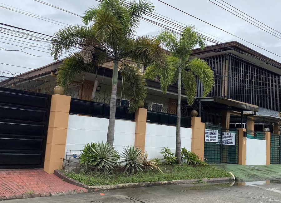 FULLY FURNISHED STAYCATION VILLA FOR SALE IN TIMOG PARK | Lamudi.com.ph