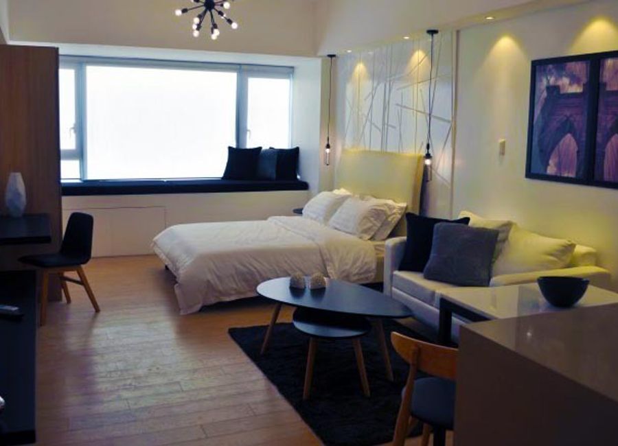 Studio type condominium unit for rent in one shangri-la place | Lamudi ...