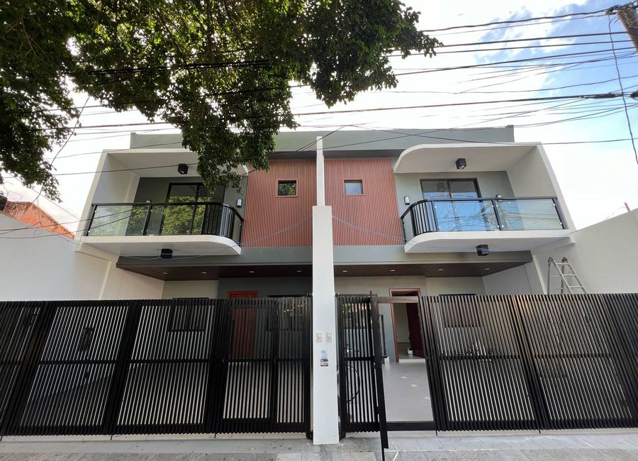 Brand New 4 Bedroom House and Lot for Sale in BF Resort Village, Las ...
