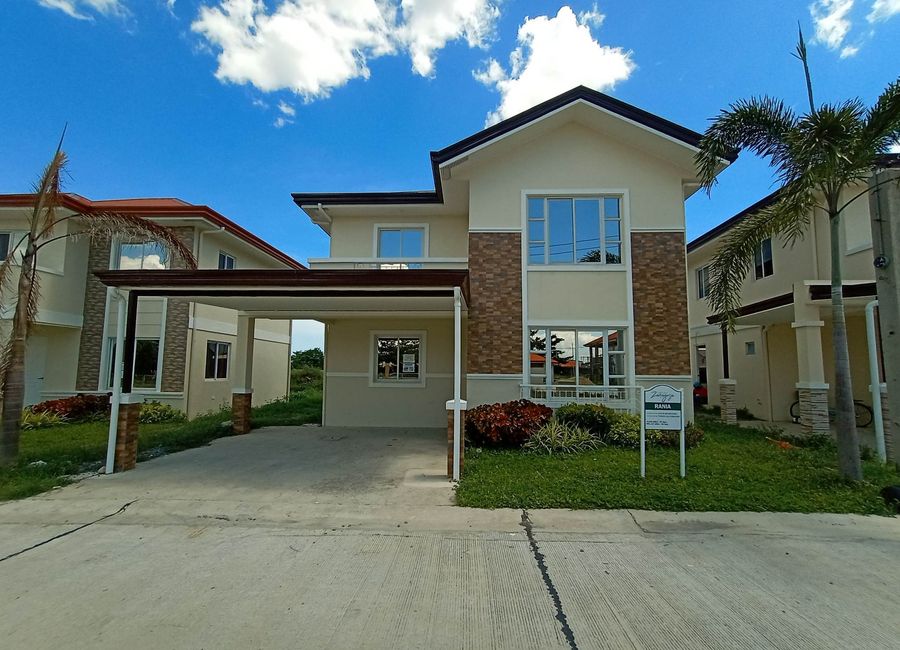 Fully Secured Rania 4 Bedrooms House and Lot For Sale in Angeles ...