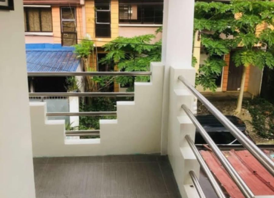 Deca Clark Residences & Resort Fully improved Townhouse in Angeles City ...