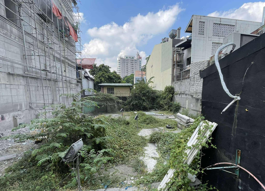 337.5 sqm Commercial Lot Ideal for Restu & Building FOR SALE in Scout ...