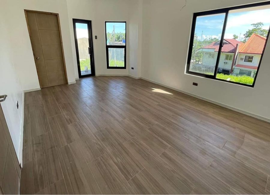 For Sale Brand New 4-Bedroom House and Lot located at Metropolis ...