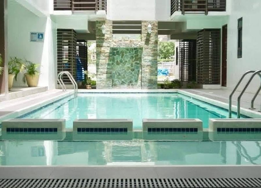 Fully Furnished 1 Bedroom at Courtyards at Brookridge with Car Parking ...
