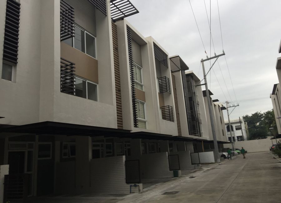 68 ROCES, BRAND NEW TOWNHOUSE FOR SALE IN ROCES AVENUE , QUEZON CITY ...