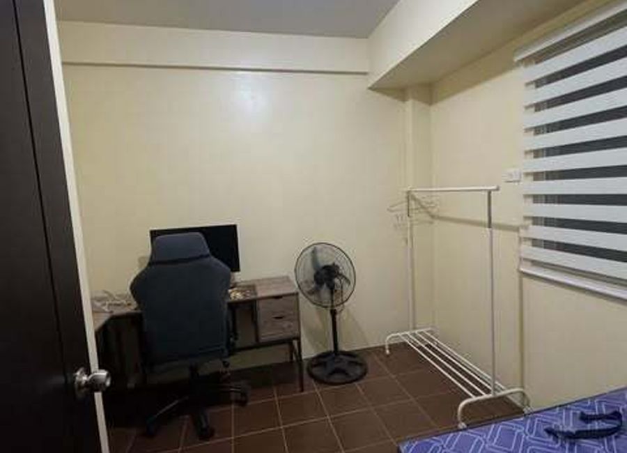 2-Bedroom Condo for Rent at Pasig City *The Rochester (Brgy. San ...
