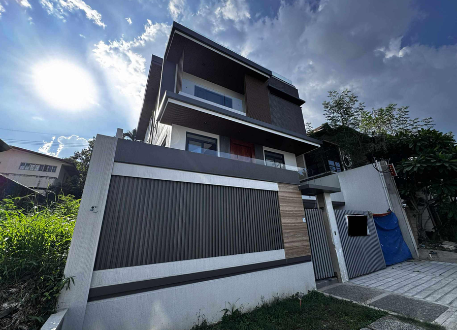 Prestigious Filinvest QC Home – Secure, Spacious, and Centrally Located ...