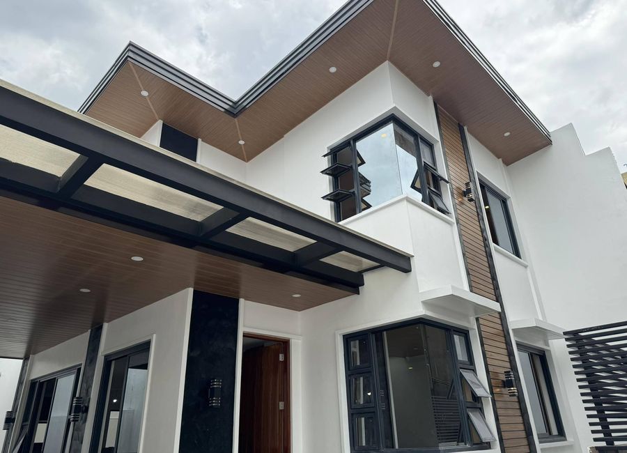 RFO! Brand New House For Sale in Kingspoint, QC - ₱23M! | Lamudi.com.mx