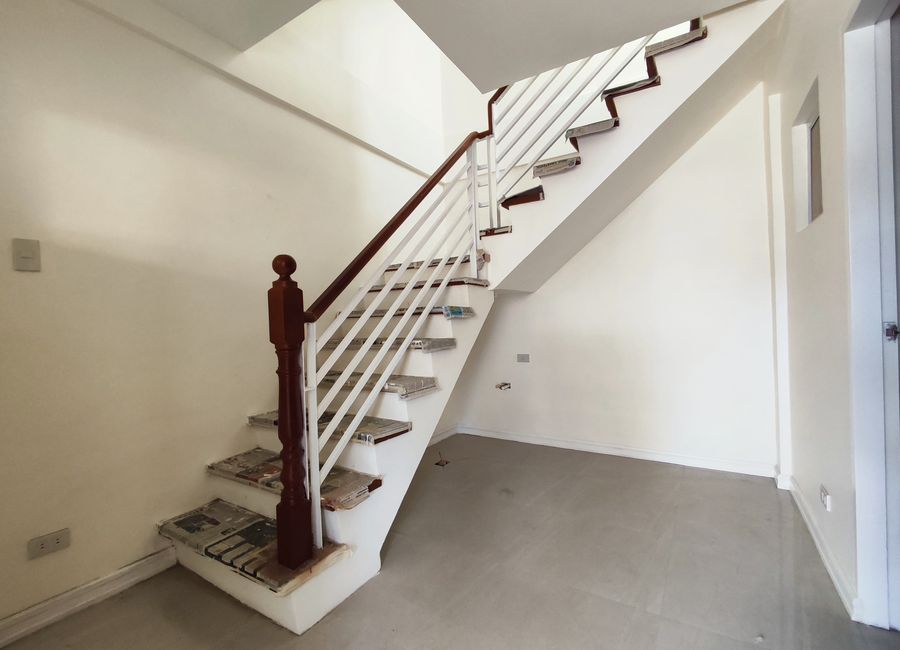 Proj.2 Quezon City 3 Storey Townhouse 4 Bedrooms near Xavierville rg ...