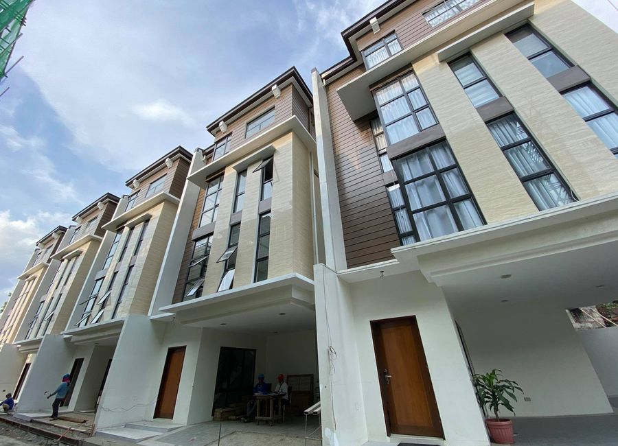 Move Up in Life – Literally! 4 Levels of Style & Comfort Tandang Sora ...