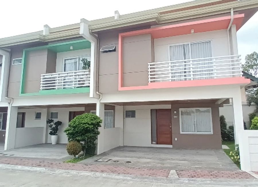 3BR Executive Condominium in Paranaque with 2 carport!!! For as low as ...