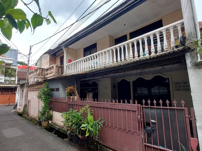 Rumah Kost Lokasi Strategis di Tebet Barat dekat Gedung Gelael | Lamudi ...