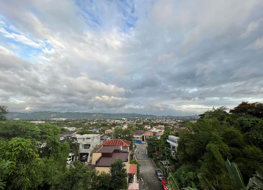 Capitol Homes House for Sale in Quezon City with Overlooking views of ...