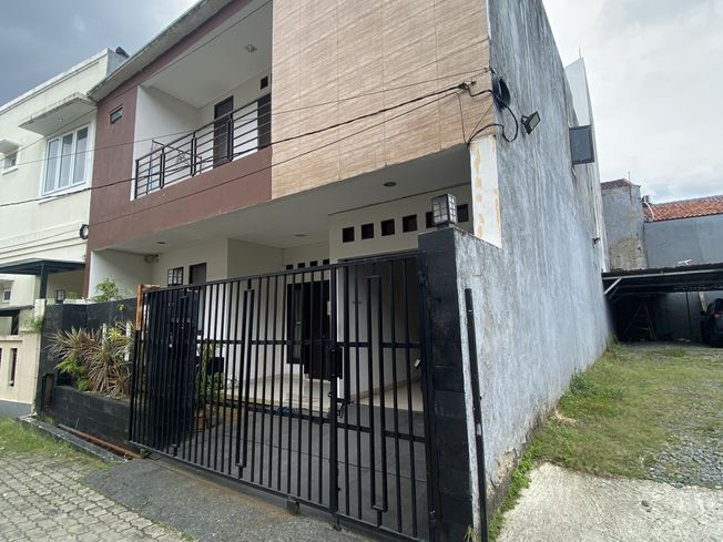 Bintaro - STAN, Disewakan Gedung Mess Karyawan / Usaha Kosan | Lamudi.co.id