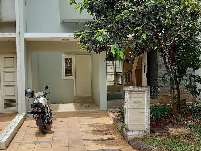 The Springs Cluster Canary Rumah 2 lantai di Gading Serpong Tangerang ...