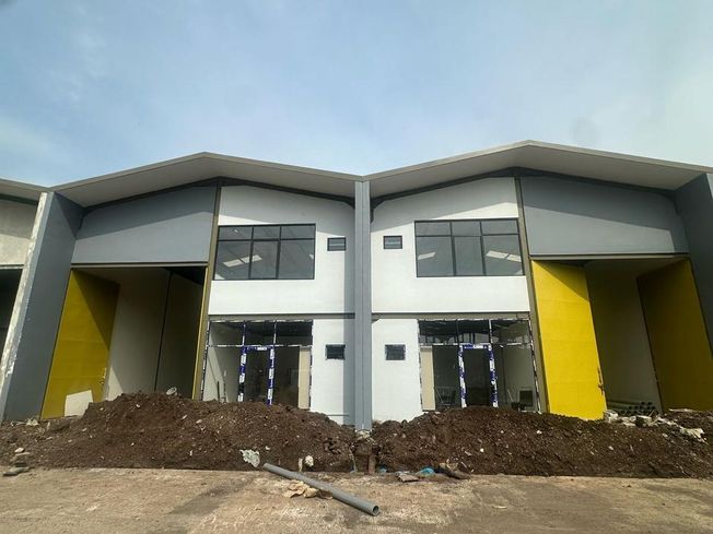 Gudang Industri Manis Jatake 15 Menit Dari Tol Bitung Ada Office ...