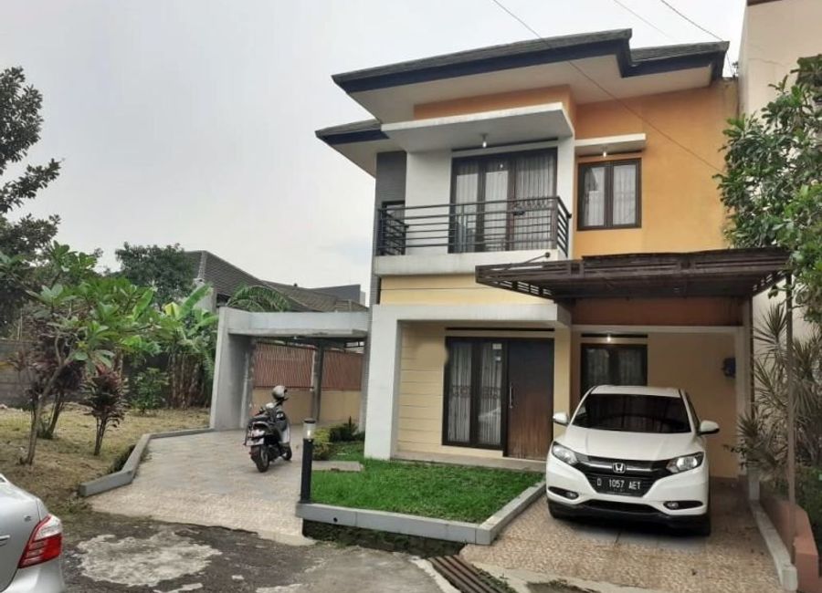 Rumah Strategis di Antapani Dekat Arcamanik Cisaranten | Lamudi.co.id