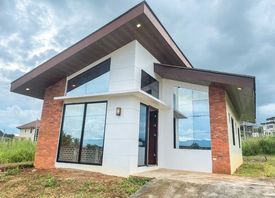 3 Bedroom Bungalow House for Sale on Installment in Valencia Estates ...