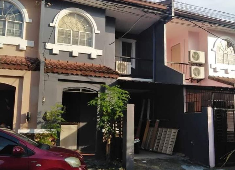 Townhouse For Rent Phase 1 Located at Collinwood Subdivision | Lamudi ...