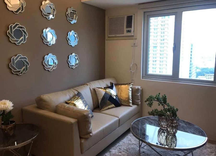 Modern 1BR Condo For Rent . Grand Hyatt | Lamudi.com.ph