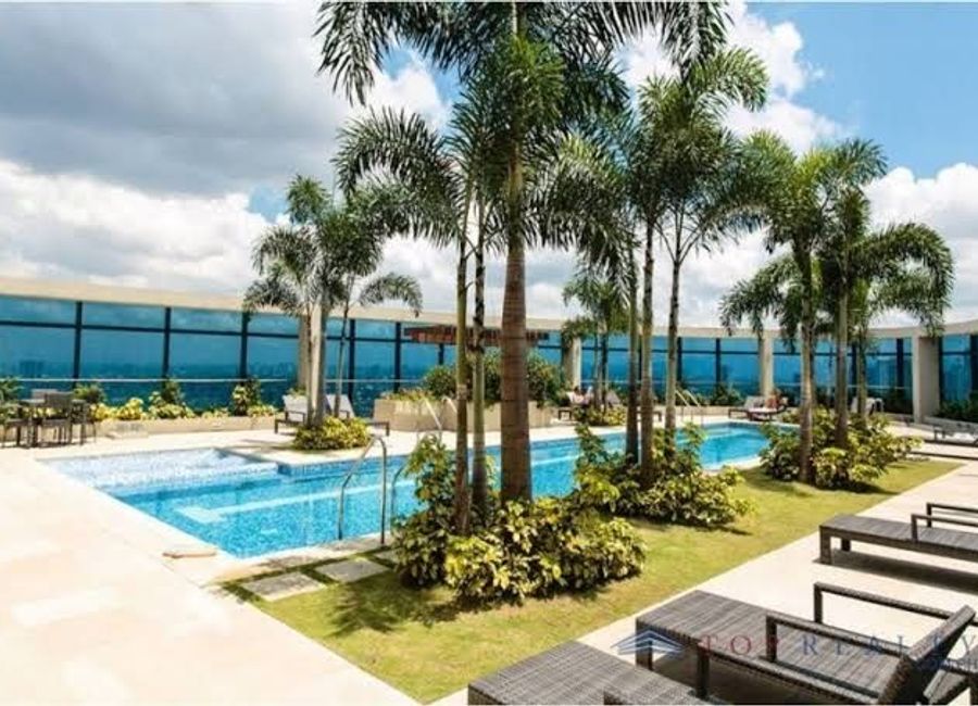 Good Deal: Three Bedroom Unit in One Rockwell West Tower | Lamudi.com.ph
