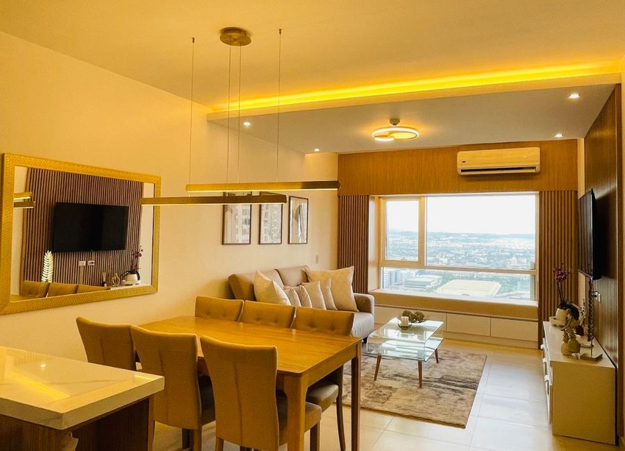 Good Deal: Fully-furnished 2BR Unit in The Royalton at Capitol Commons ...