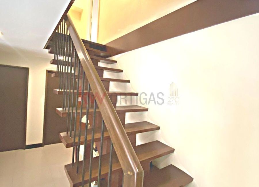 Newly Renovated House & Lot in Xavierville Phase 1, Quezon City ...