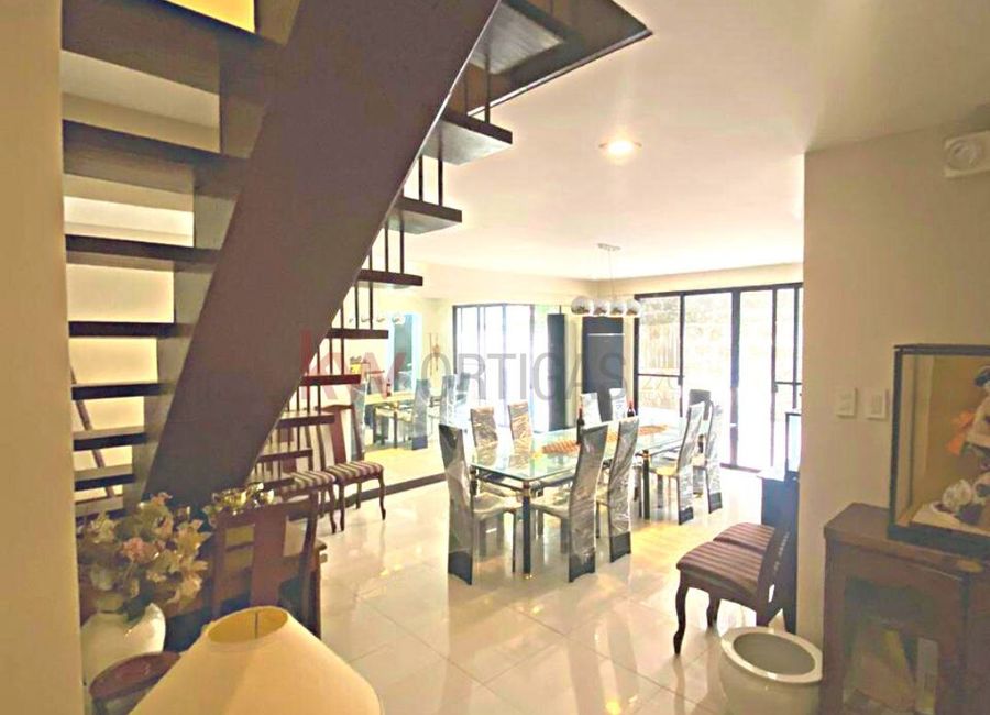Newly Renovated House & Lot in Xavierville Phase 1, Quezon City ...