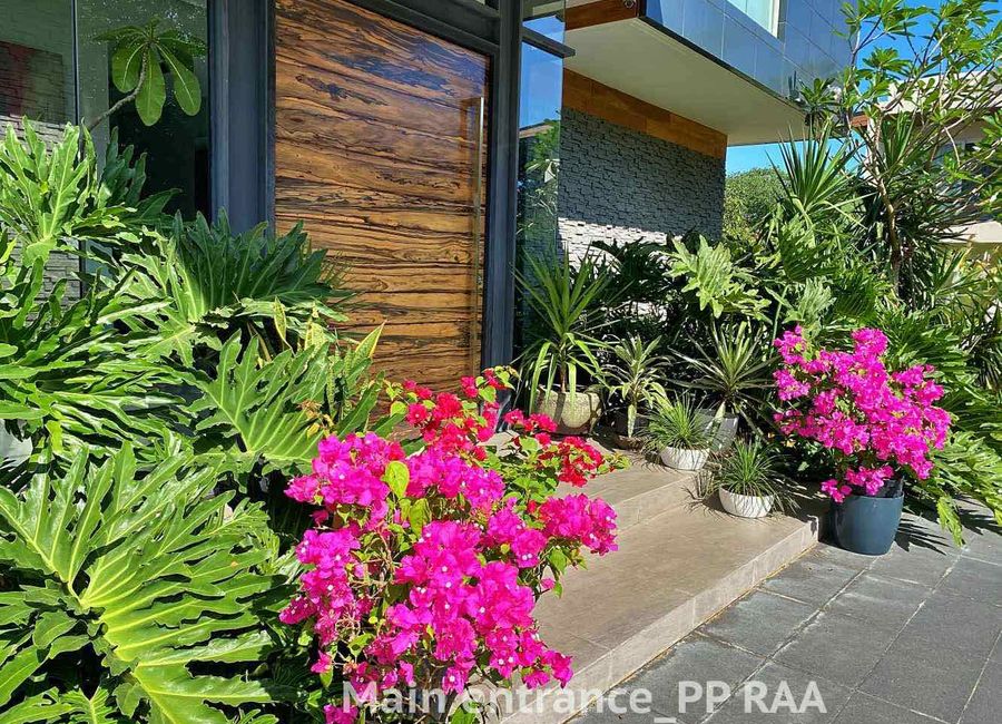 5 Bedroom House in Ayala Westgrove Heights Inchican Silang Cavite near ...