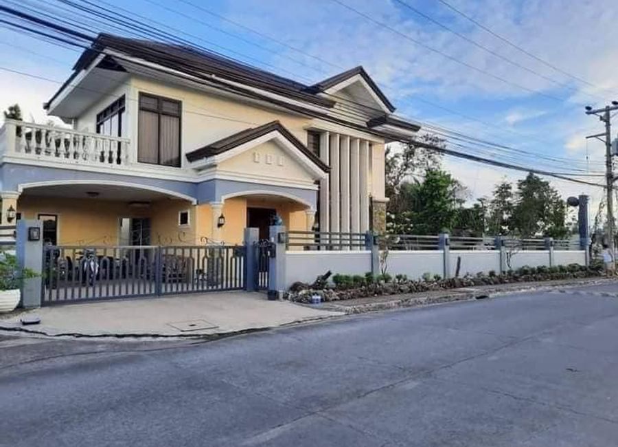 Single Detached Corner Unit 4-Bedroom House and Lot for Sale in Pooc ...