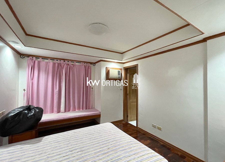 Nice and Cozy House for Sale in Richmore Land Subdivision, Tagaytay ...