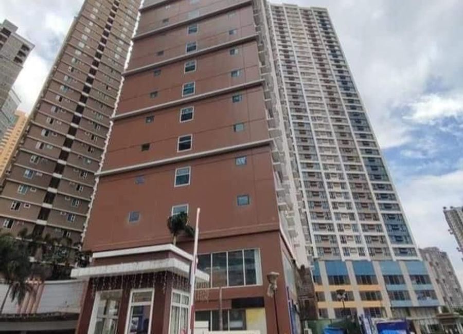 For Sale Affordable RFO Studio condominium unit in BONI MRT, Pioneer ...