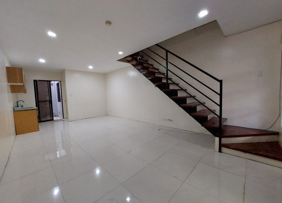 For Rent 4 Bedroom house and Lot with 2 Carport in Canduman Mandaue ...