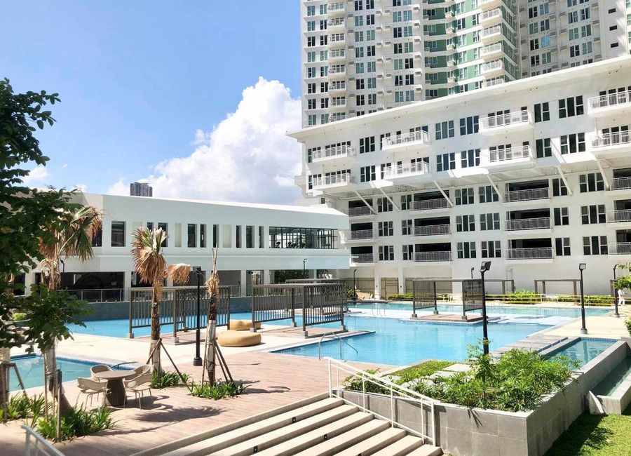 2 Bedroom Condomium in Solinea -Beside Ayala Center Cebu | Lamudi.com.ph