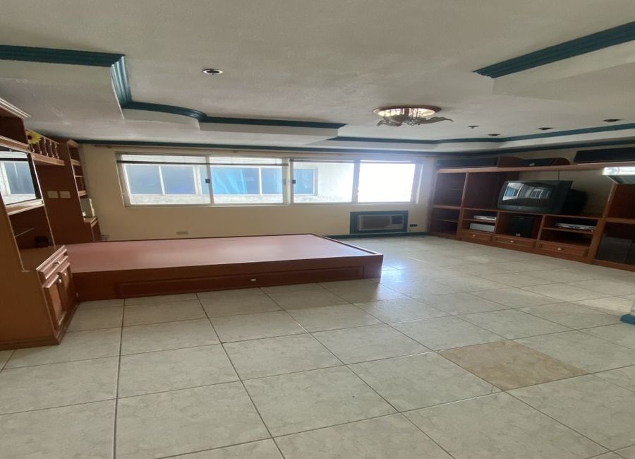 𝐒𝐭𝐮𝐝𝐢𝐨 𝐔𝐧𝐢𝐭 𝐟𝐨𝐫 𝐒𝐚𝐥𝐞 𝐢𝐧 𝐅𝐢𝐫𝐬𝐭 𝐌𝐚𝐫𝐜𝐞𝐥 𝐓𝐨𝐰𝐞𝐫, 𝐐𝐮𝐞𝐳𝐨𝐧 𝐂𝐢𝐭𝐲 | Lamudi.com.ph