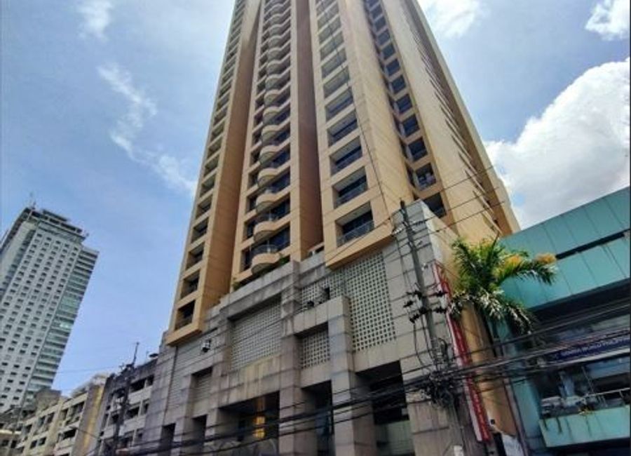 One Beverly Place Greenhills, 350 sqm 3 bedroom furnished w/ 2 parking ...